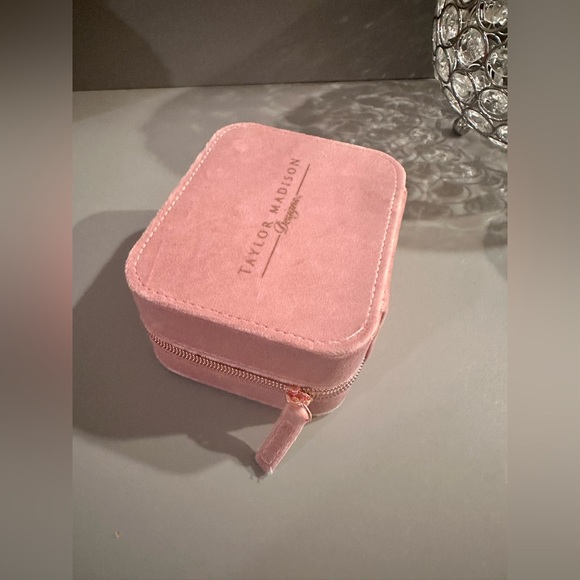taylor madison | Jewelry | Taylor Madison Jewelery Box | Poshmark